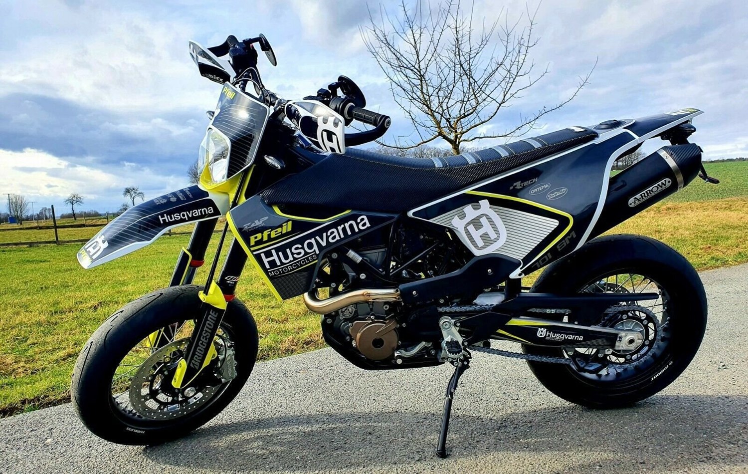 Motorrad Husqvarna 701 Supermoto BLACK EDITION 2022, Baujahr: 2022, 0 km , Preis: 12.600,00 EUR ...