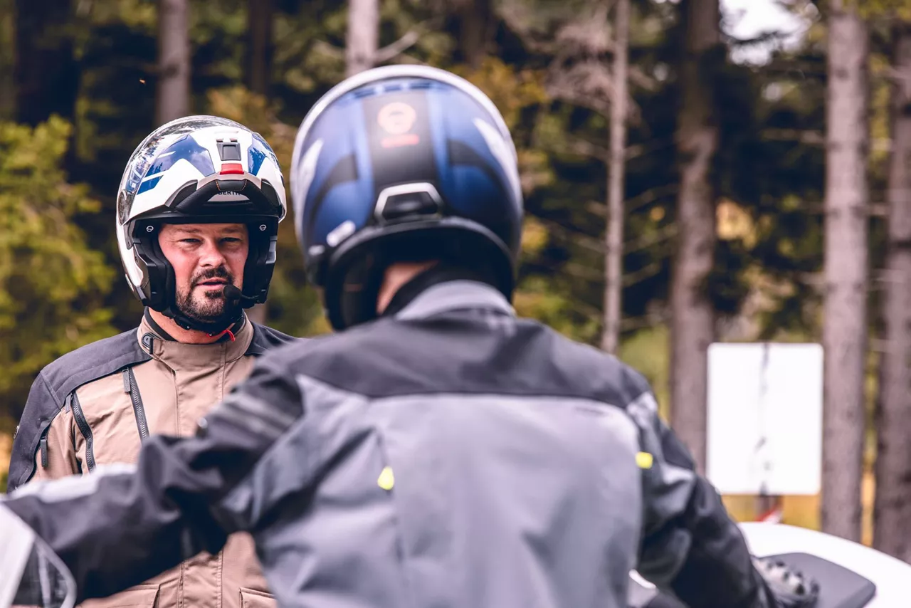 Schuberth SC2, SC2 Standard & SC Edge Comparison - Find the Best Helmet ...