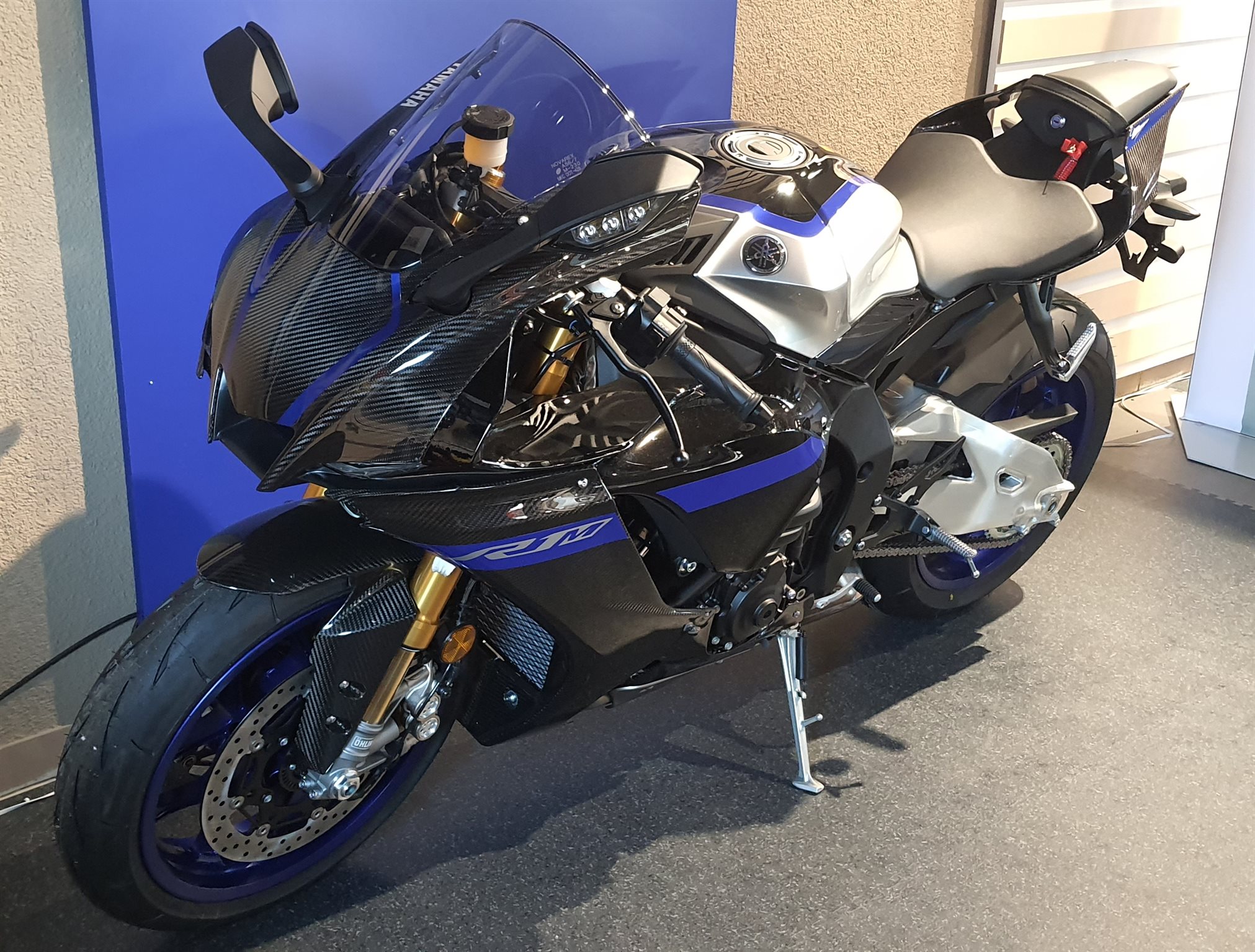 Motorrad Yamaha R1M Icon Performance MY2022 - SOFORT verfügbar, Baujahr ...