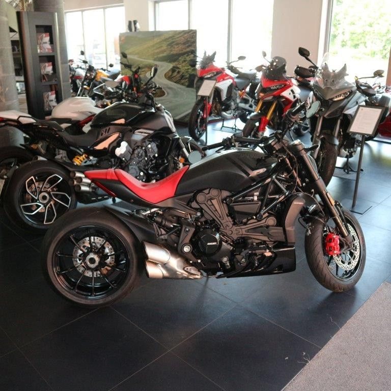 Motorrad Ducati XDiavel Nera X Diavel Nera * Rizoma Umbau * sofort ...