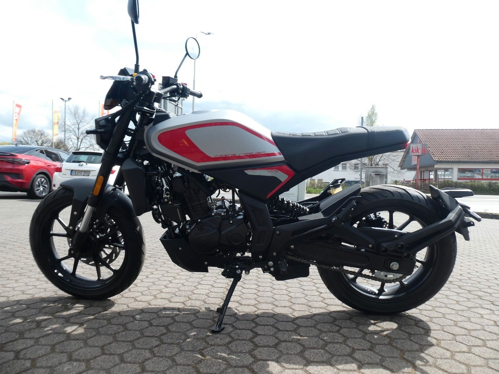 Neumotorrad: Motobi DL 125 Cafe Racer, 4.190,00 EUR