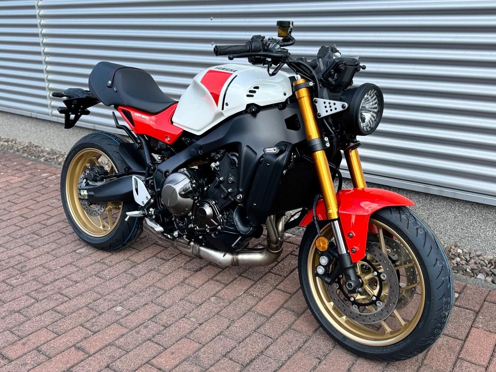Gebrauchte Yamaha XSR900, Legend Red , Baujahr: 2024, 368 km , Preis ...