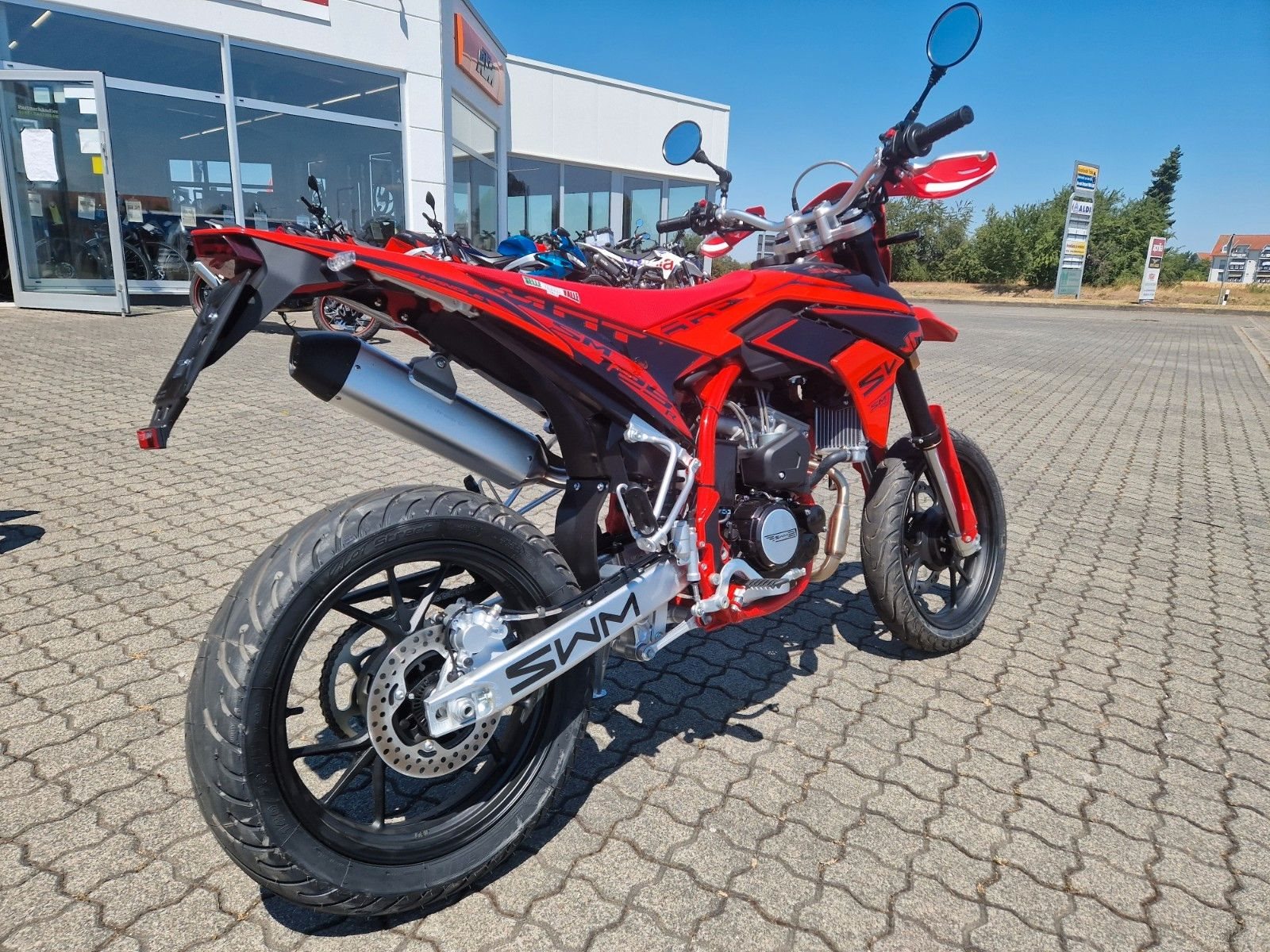 Neumotorrad: SWM SM 125 R, Baujahr: 2025, 3.990,00 EUR