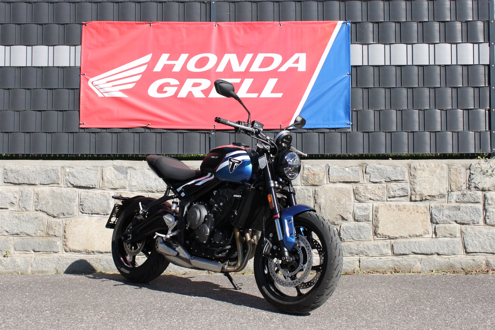 Gebrauchte Triumph Trident 660, EZ: 2025, 2.300 km, 7.900,00 EUR