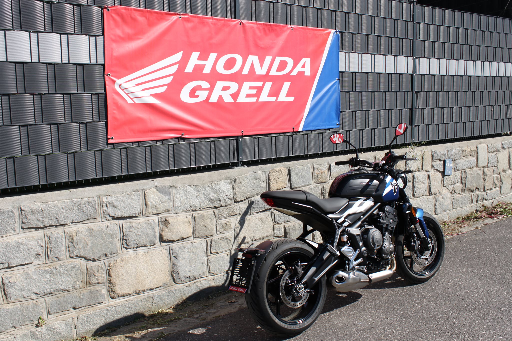 Gebrauchte Triumph Trident 660, EZ: 2025, 2.300 km, 7.900,00 EUR
