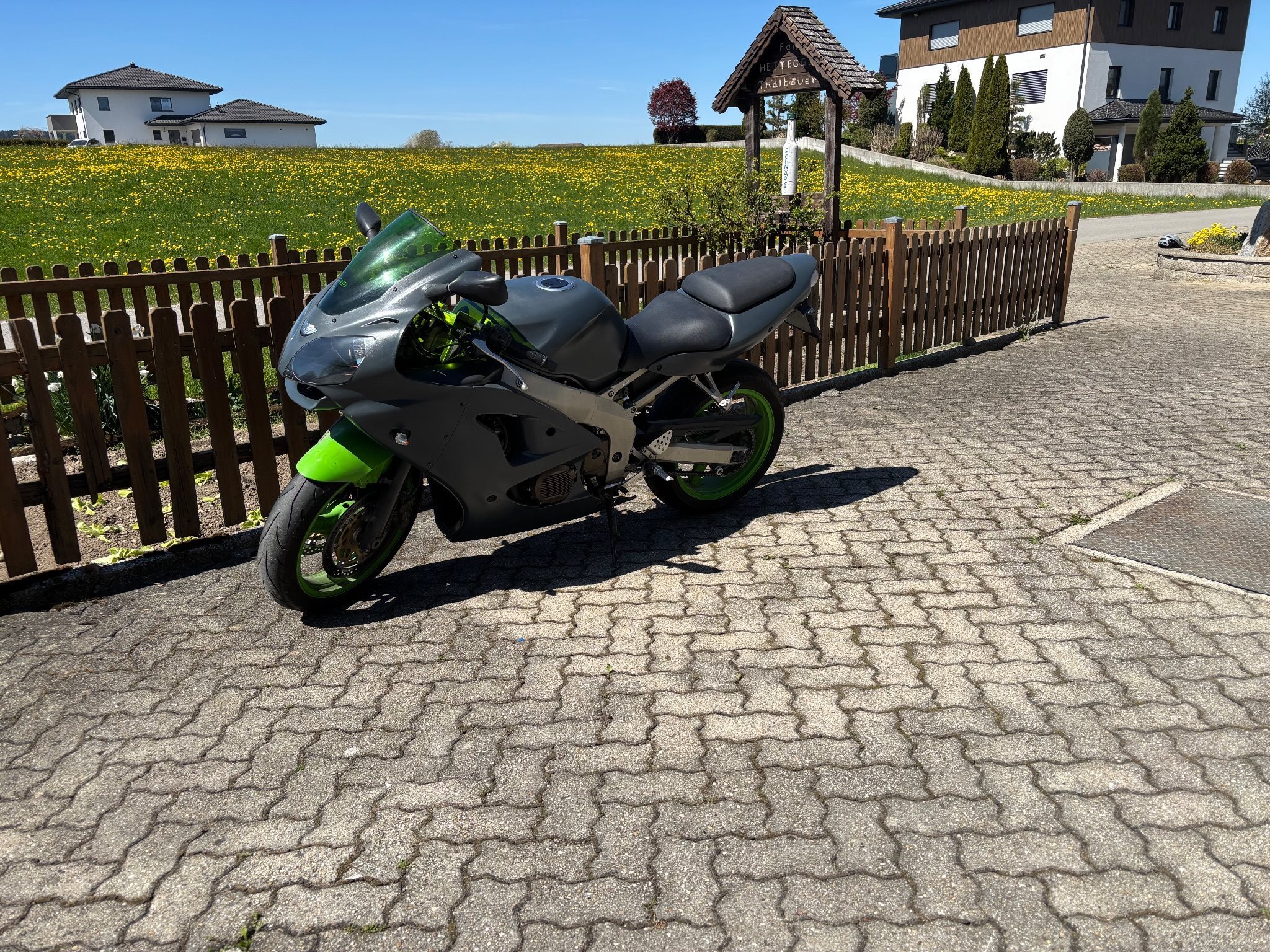 Gebrauchte Kawasaki Ninja ZX-6R, EZ: 2000, 54.000 km, 1.890,00 EUR