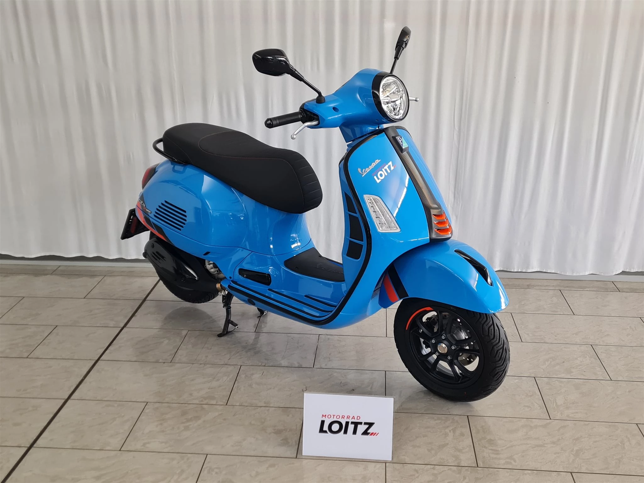 Gebrauchte Vespa GTS 310 SuperSport, EZ: 2025, 897 km, 6.790,00 EUR