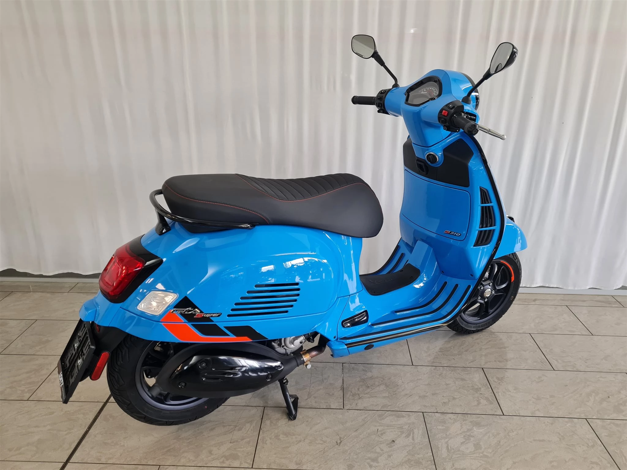 Gebrauchte Vespa GTS 310 SuperSport, EZ: 2025, 897 km, 6.790,00 EUR