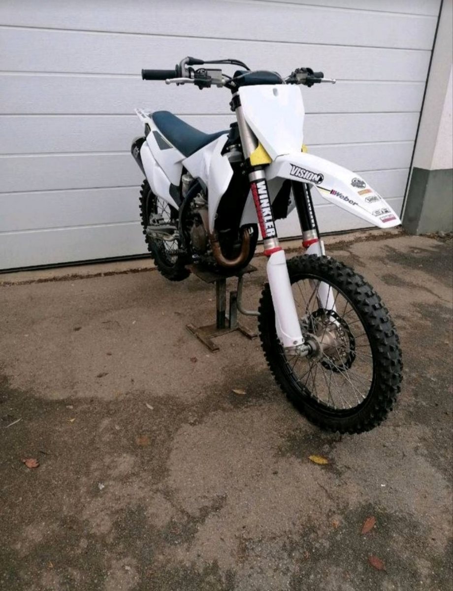 Gebrauchte Husqvarna FC 450, 75 km, 5.200,00 CHF