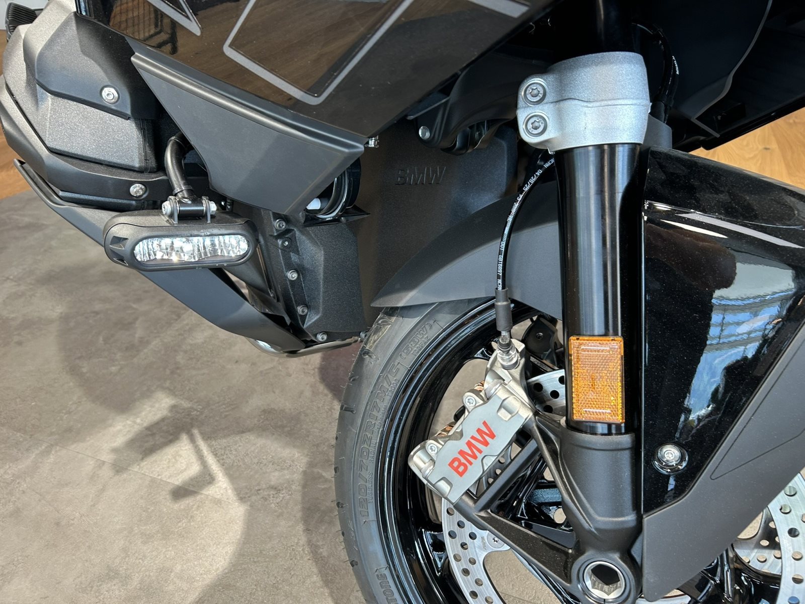 Neumotorrad: BMW R 1300 RT, 34.990,00 EUR