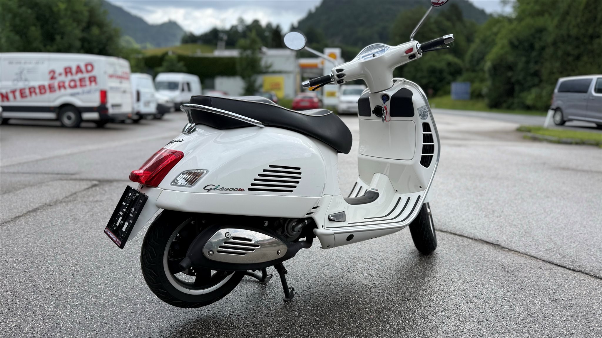 Gebrauchte Vespa GTS 300 Super, EZ: 2014, 11.480 km, 4.360,00 EUR