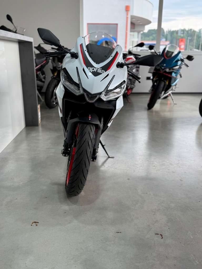 Gebrauchte Aprilia RS 457, EZ: 2026, 7.990,00 EUR