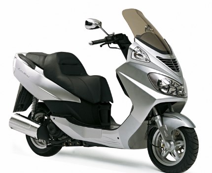 Motorrad Vergleich Daelim Freewing 125 2005 vs. Honda VT 125 Shadow 2005