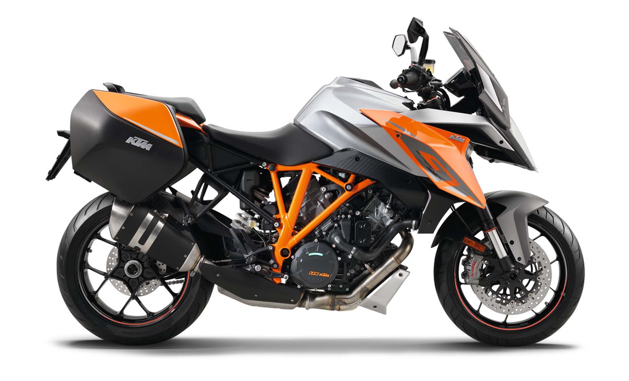 Motorrad Vergleich BMW R 1250 GS 2023 vs. KTM 1290 Super Duke GT 2016