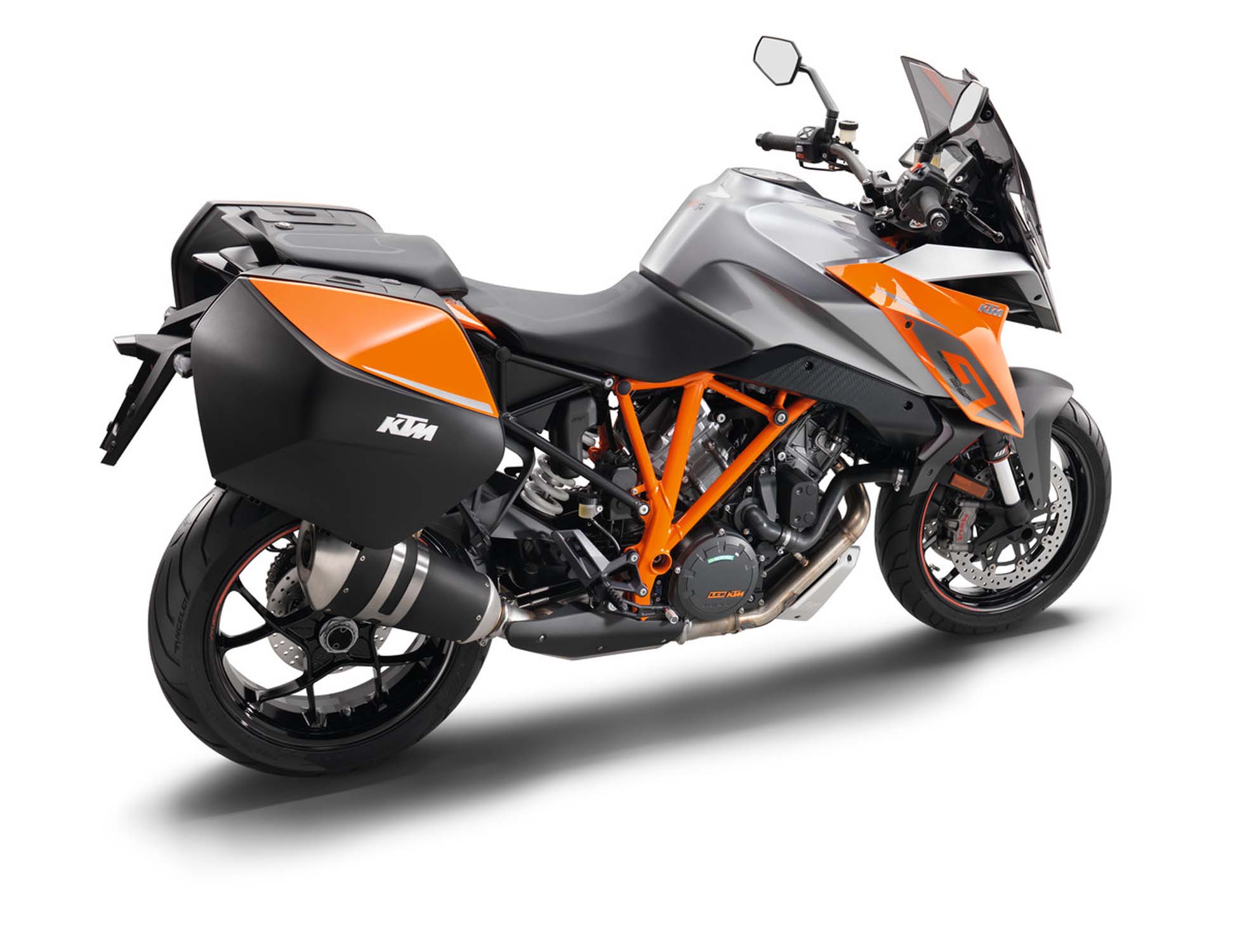 Motorrad Vergleich BMW R 1300 GS 2024 vs. KTM 1290 Super Duke GT 2016