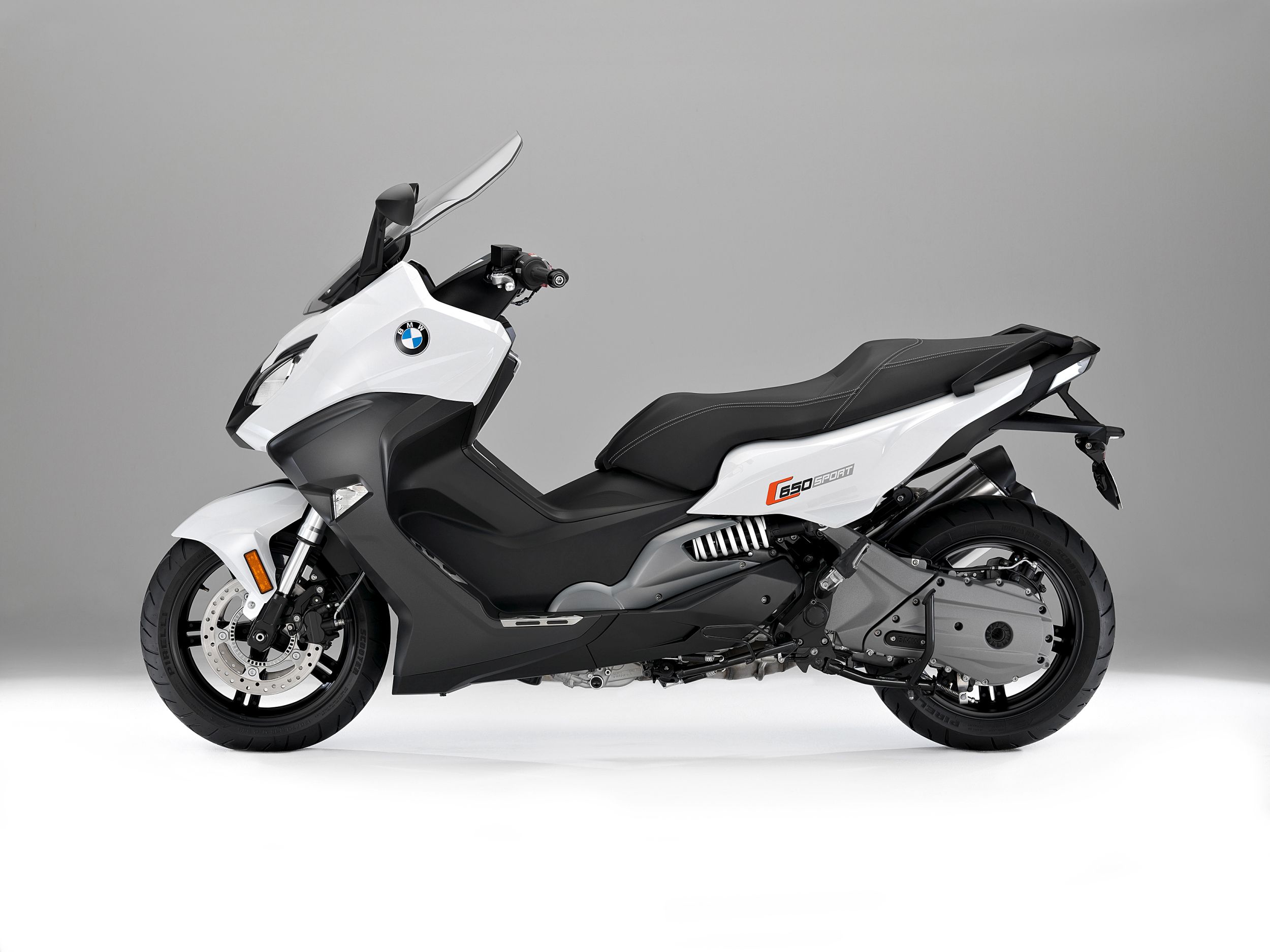 Motorrad Vergleich Honda X-ADV 2017 vs. BMW C 650 Sport 2017