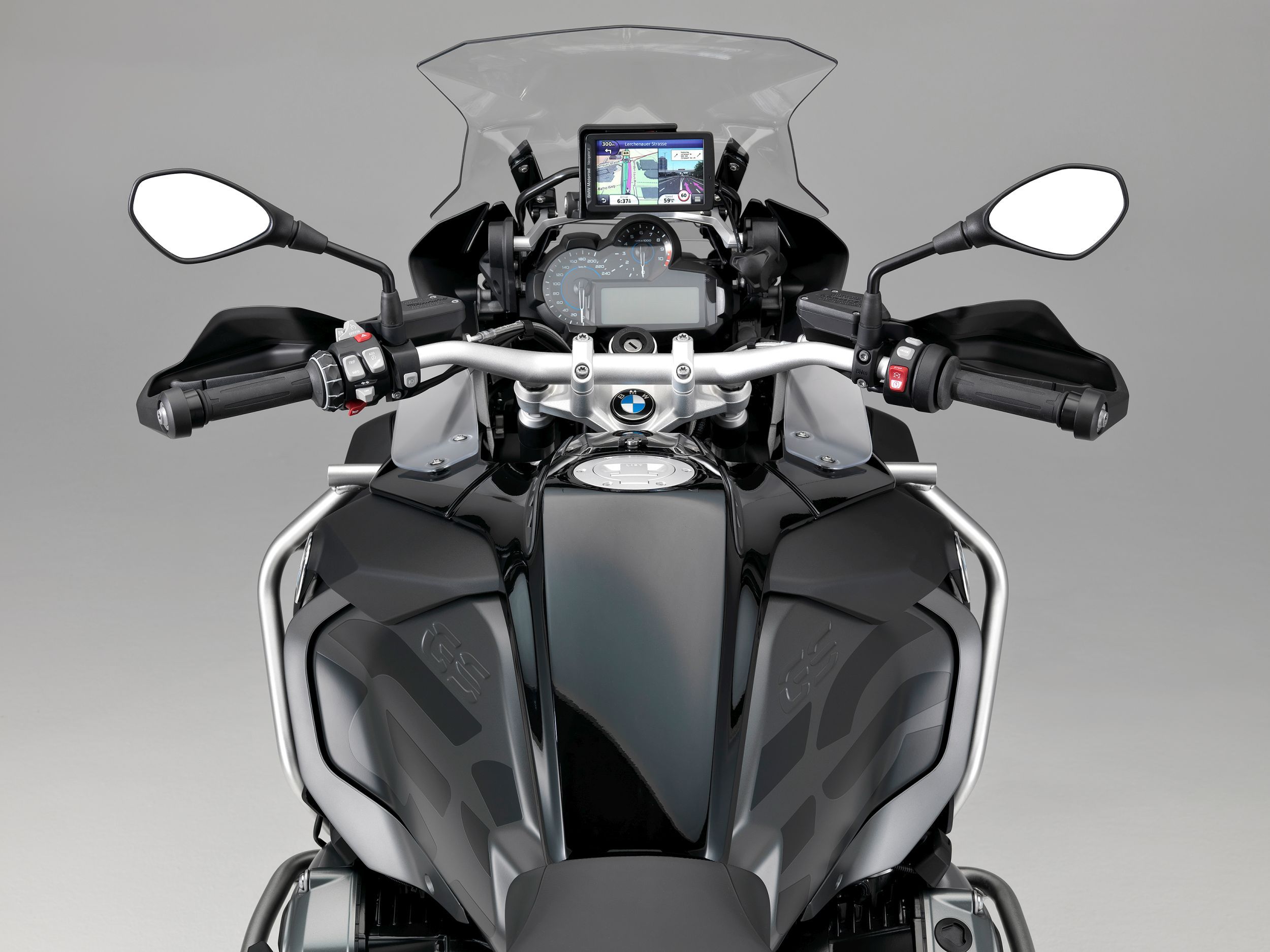 Motorrad Vergleich BMW R 1200 GS Adventure 2018 vs. KTM 790 Adventure 2025