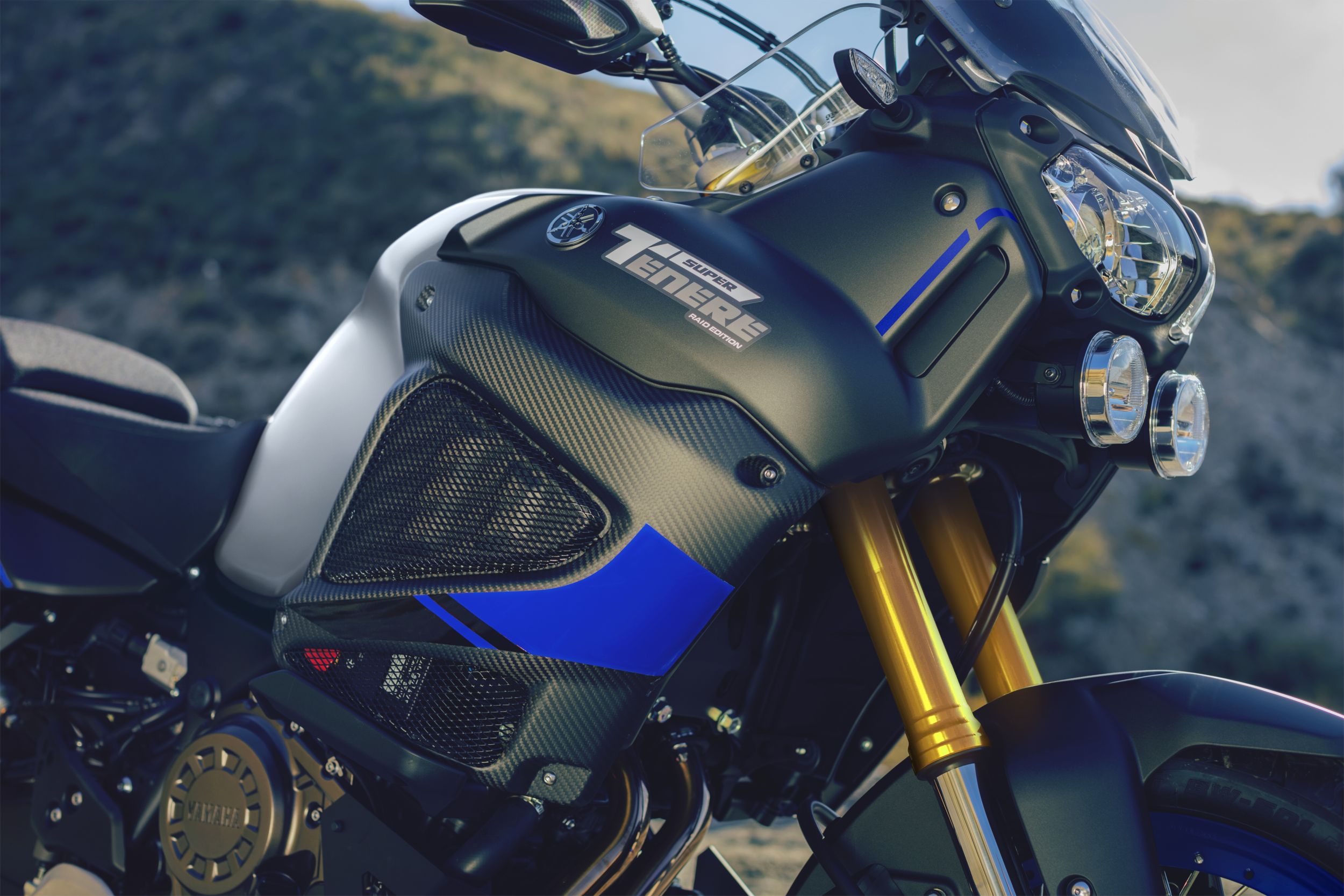 Motorrad Vergleich Yamaha XT 1200 ZE Super Ténéré Raid Edition 2019 vs ...