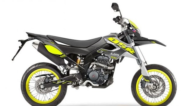 Motorrad Vergleich United Motors UM DSR SM 125 2022 vs. FB Mondial SMX ...