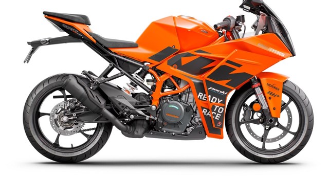 Motorrad Vergleich KTM RC 390 2023 vs. Kawasaki Ninja 400 2020