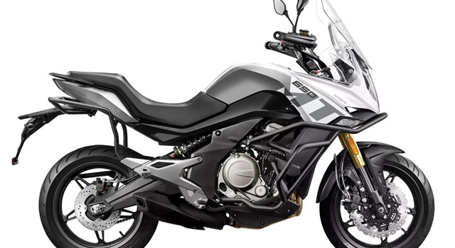 Motorrad Vergleich CFMOTO 650GT 2022 vs. CFMOTO 650MT 2023