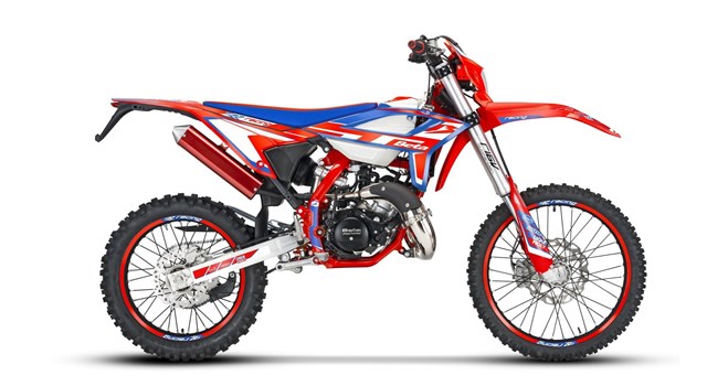 Motorrad Vergleich Fantic XM 50 Performance 2022 vs. Beta RR 50 Racing 2024