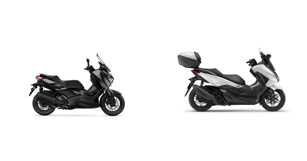 Motorrad Vergleich Yamaha XMAX 300 Tech MAX 2024 vs. Honda Forza 350 2026