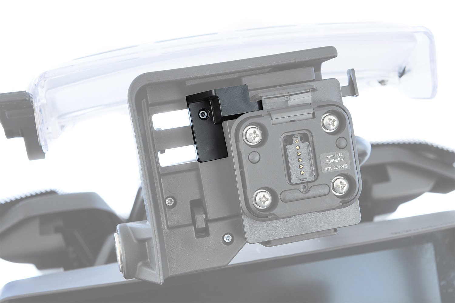 Der Plug & Ride Adapter integriert Garmin-Navis und BMW-Multi-Controller